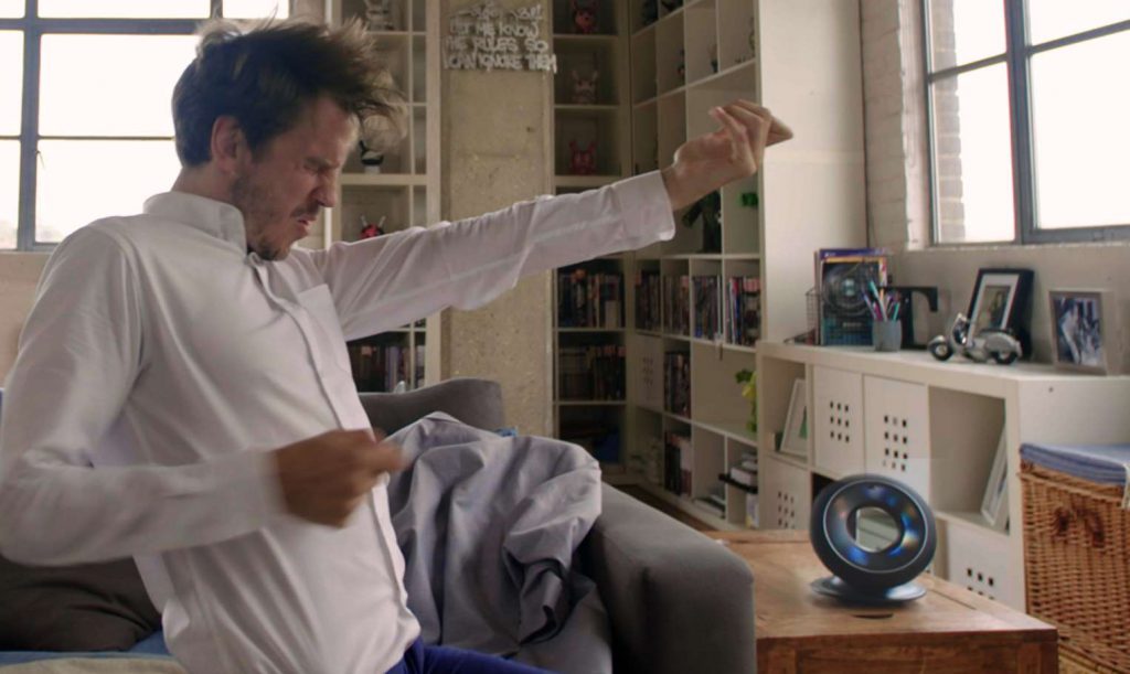 Olly, il primo robot a casa con una personalità.